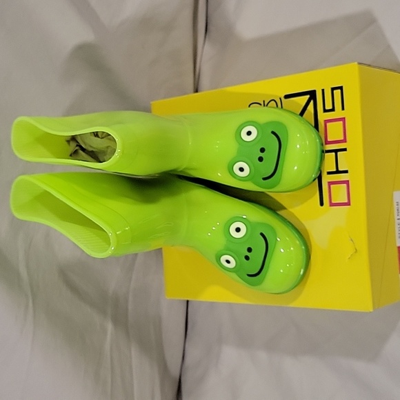 Soho | Shoes | New Toddler Soho Frog Rubber Boots | Poshmark